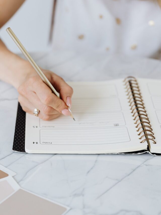 Tips for making a perfect poster in Class 11 English exam - successcds