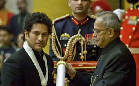 Sachin Tendulkar Net Worth, Wife, Age, Biography, and more